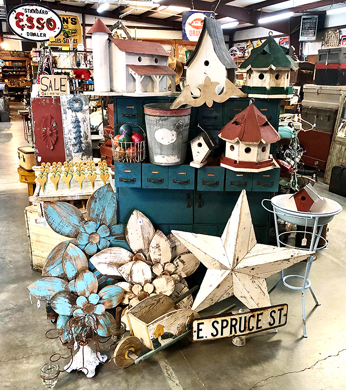 Birdhouses, wooden stars, and handcrafted flowers&mdash;proof that yesterday's decorations still brighten today's homes with timeless charm.