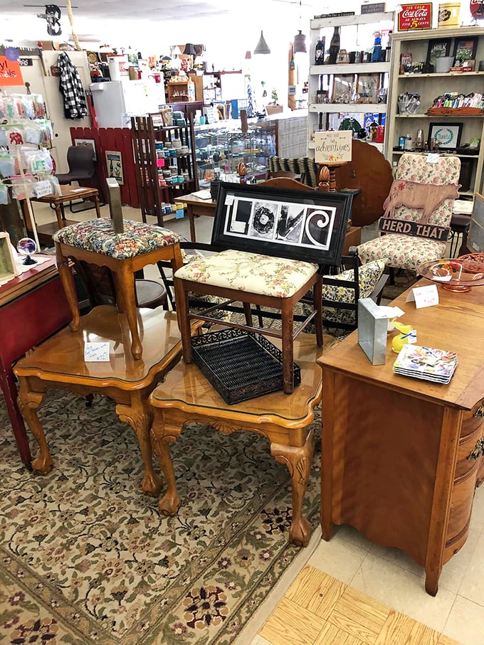 That floral-patterned furniture arrangement isn't just seating&mdash;it's a conversation pit waiting for its next round of family stories and friendly debates.