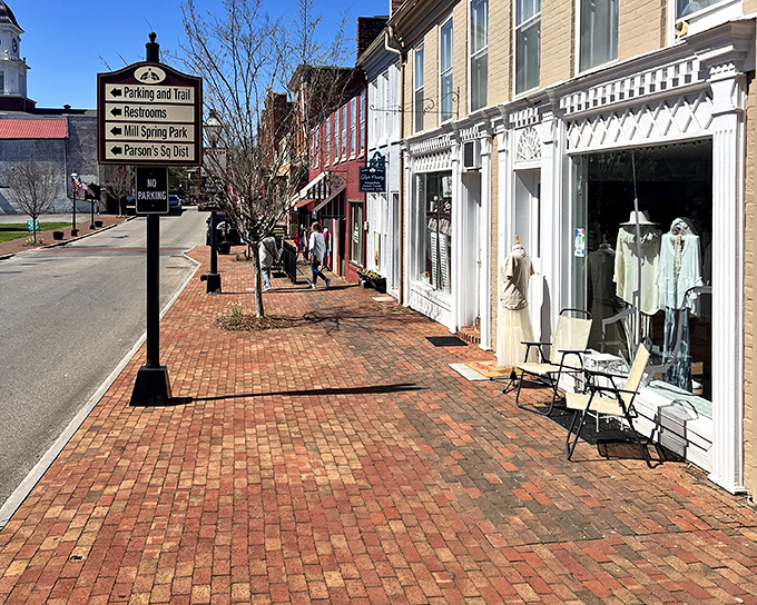 Brick sidewalks lead you past boutiques and cafes. These directional signs might be modern, but they point toward experiences that haven't changed in centuries.