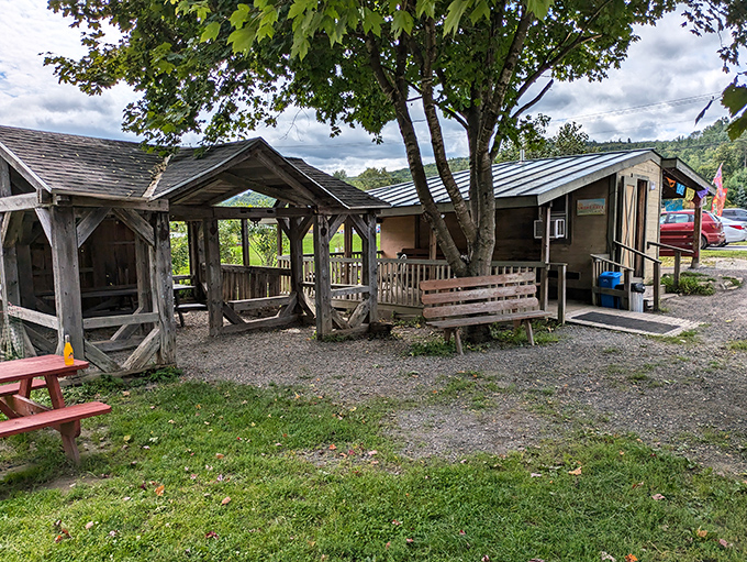 This rustic outpost looks like the kind of place where locals gather to debate important matters &ndash; like who makes the best maple syrup.