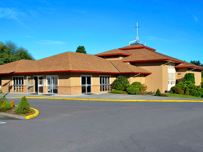 Mountain View Community Church's modern design proves that even places of worship in historic towns can embrace contemporary architecture.