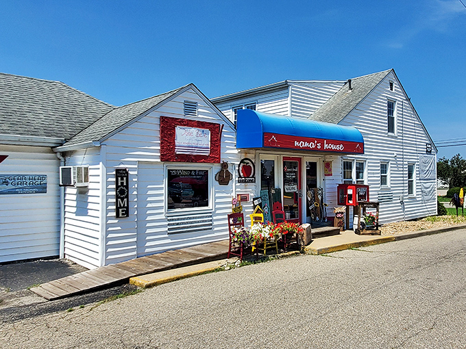 Nana's House embodies small-town charm with its quaint storefronts&mdash;the kind of place where "browsing" inevitably turns into "buying and chatting for an hour."