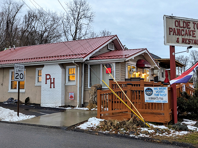 Pancake houses are America's great equalizer&mdash;where everyone agrees that breakfast for dinner is perfectly acceptable adult behavior. 