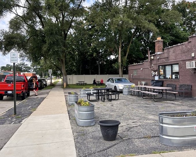 The outdoor seating area – where strangers become friends united by the universal language of great sandwiches.