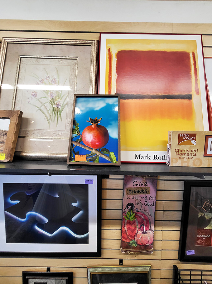 Wall fame without wall shame. From abstract masterpieces to inspirational quotes, these pre-loved art pieces are ready to define your space's personality.