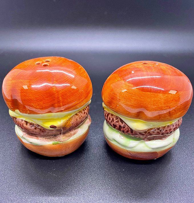 These burger-shaped salt and pepper shakers serve up seasoning with a side of whimsy. Kitsch has never been so deliciously functional.