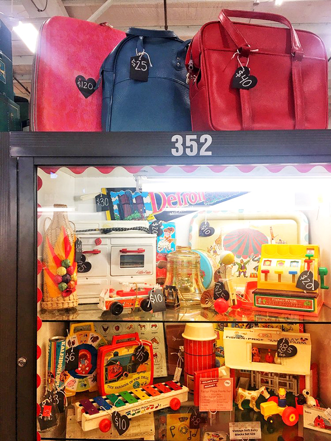 Vintage Samsonite luggage that traveled before travel influencers existed. These bags have stories that no hashtag could ever capture.