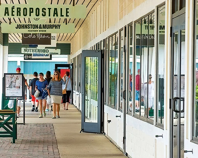 A&eacute;ropostale, Johnston & Murphy, and other favorites line this breezy walkway &ndash; a runway for shoppers rather than models.