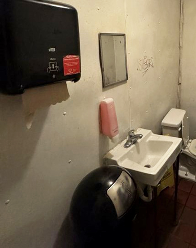 Even the bathroom maintains that no-nonsense, utilitarian charm that says, "We're here for the food, folks, not the fancy facilities."