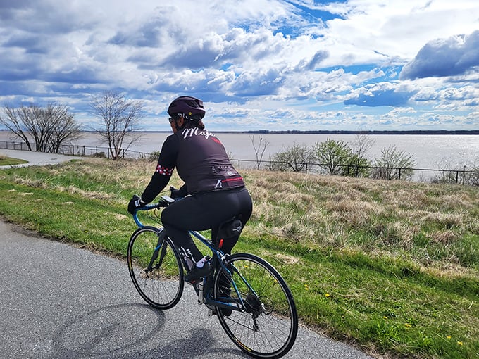 Cycling along the Delaware River&mdash;where the only traffic is an occasional great blue heron and the "rush hour" consists of gentle river breezes.