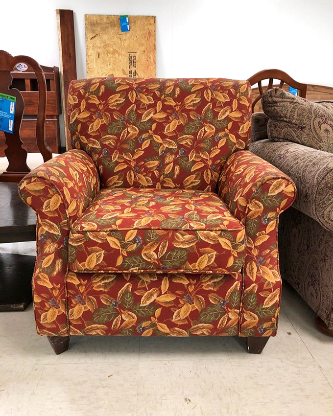 This autumn-leafed chair proves that comfort and style don't require a furniture store mortgage payment.