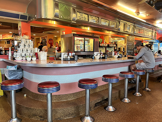 Counter seating: where solo diners become part of the family. Those classic stools have supported the weight of countless conversations and coffee refills.