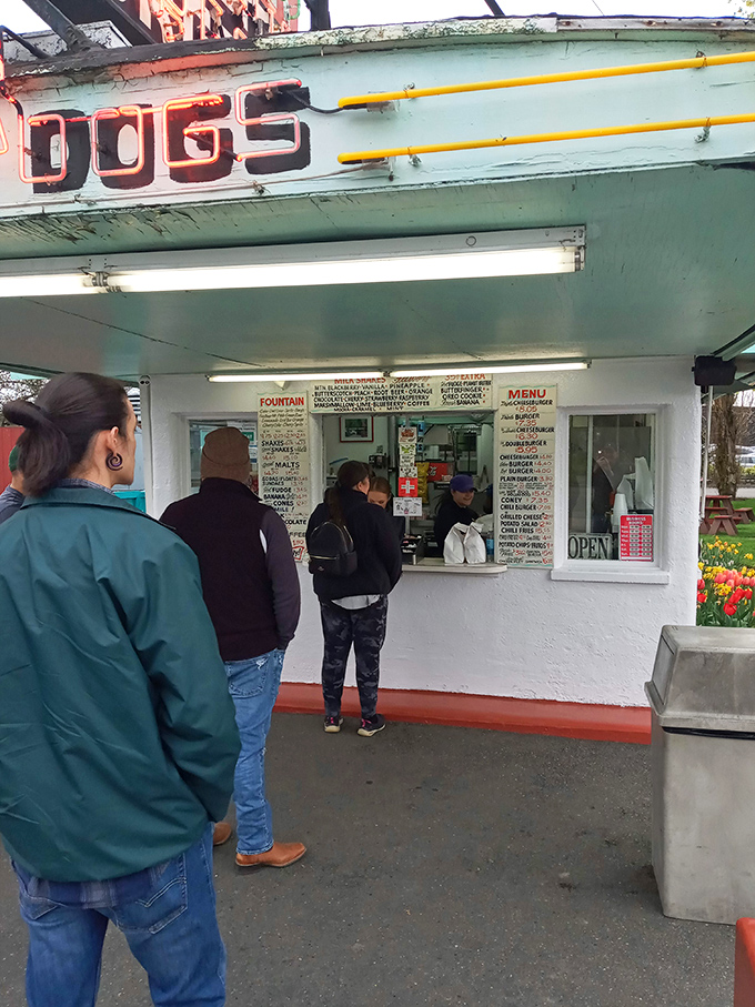 
The line forms to the left, patience rewarded with perfection. Like waiting for a roller coaster, the anticipation is part of the experience. 