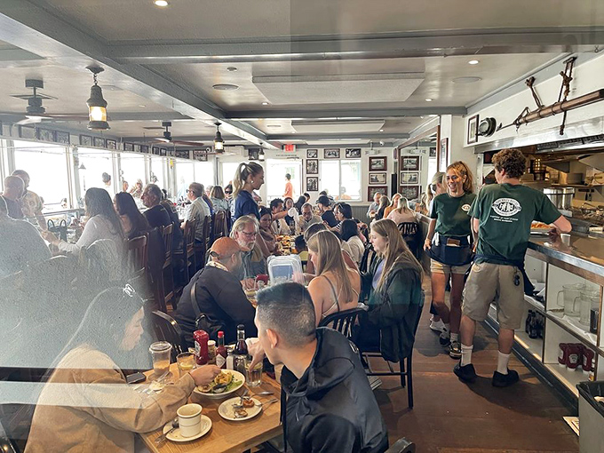 The packed dining room tells you everything you need to know &ndash; these people aren't waiting for mediocre food. They're here for the good stuff.