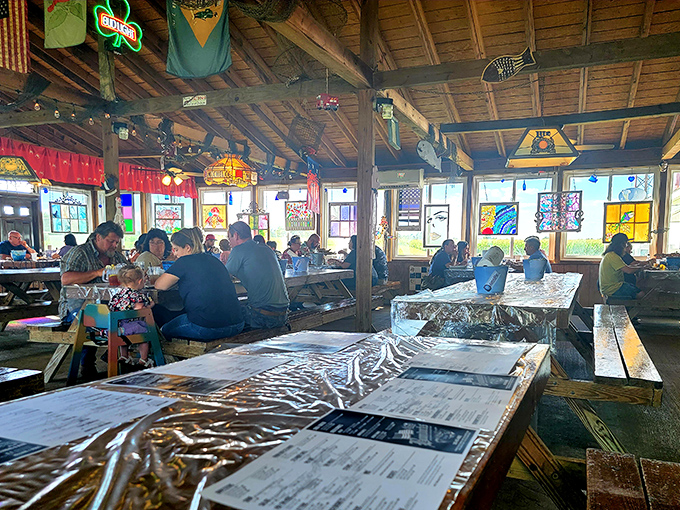 No fancy lighting or designer chairs here—just good folks enjoying great seafood in a room that feels like coming home.