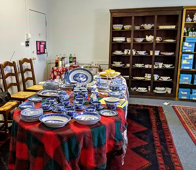 Blue Willow dinnerware arranged like a holiday feast waiting to happen. Someone's grandmother would be proud to see her china living its best life.