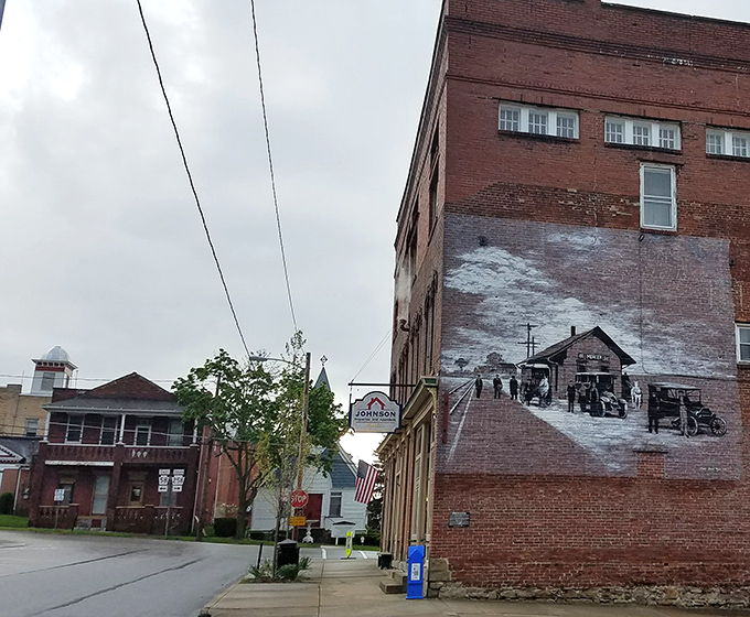 This historical mural reminds us that Mercer embraces its past while moving forward, unlike your uncle who still talks about his high school football glory.