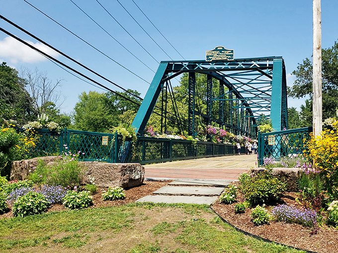 The entrance beckons like the opening scene of a botanical fairy tale &ndash; "Once upon a time, there was a bridge that dreamed of becoming a garden..."