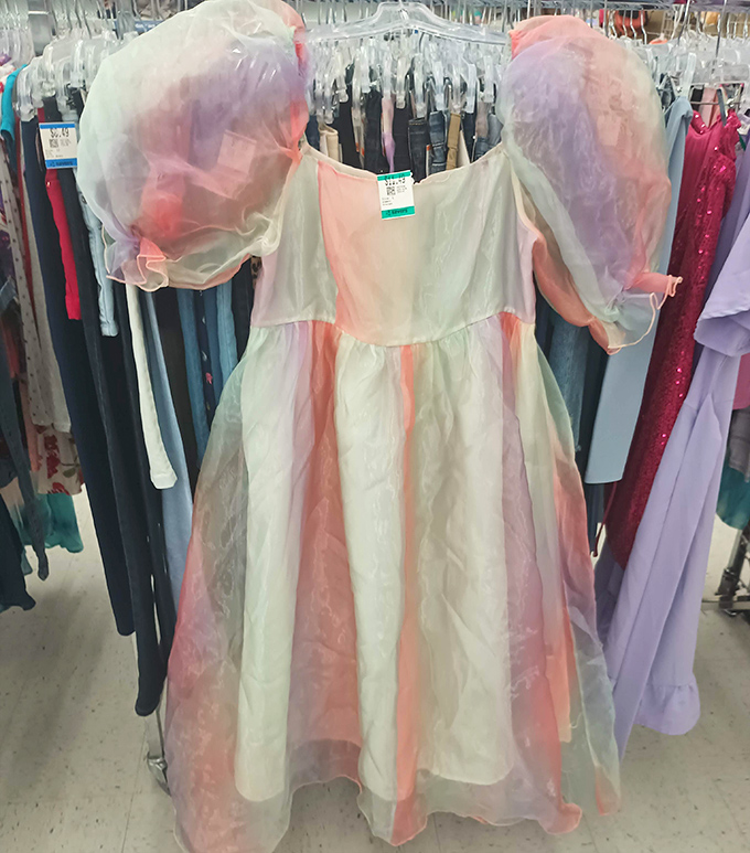 Cinderella moment in waiting! This ethereal puff-sleeve dress proves that fairy tale fashion doesn't require a fairy godmother's budget.