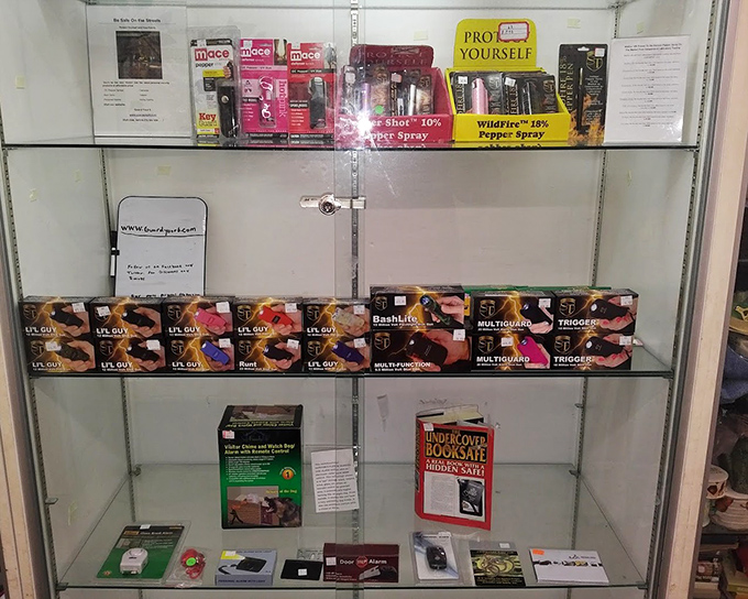 Self-defense meets survival prep in this glass case. The modern urban explorer's toolkit for when smartphone navigation and rideshare apps just won't cut it.