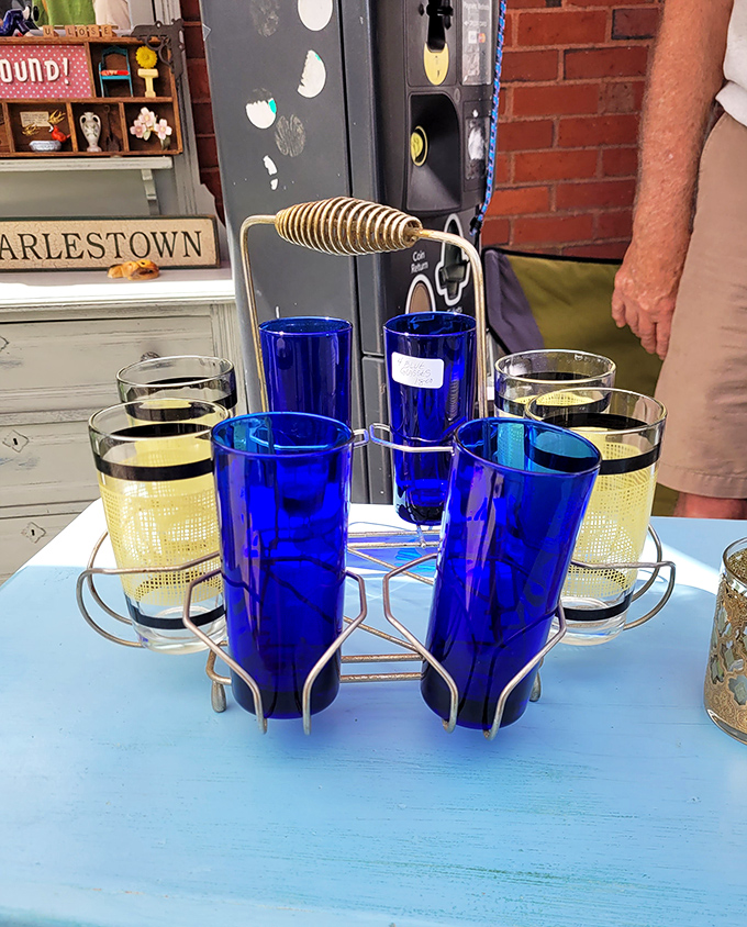 The cocktail party set that screams "Mad Men called and they want their glassware back"&mdash;cobalt blue never goes out of style.
