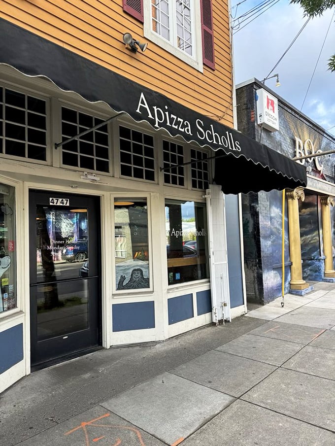 Apizza Scholls' understated storefront hides what many consider the holy grail of Portland pizza&mdash;simple, perfect, and worth the wait.