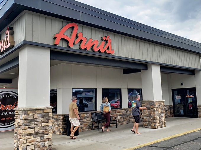 Three generations of Indiana families can't be wrong about this homegrown pizza legend.