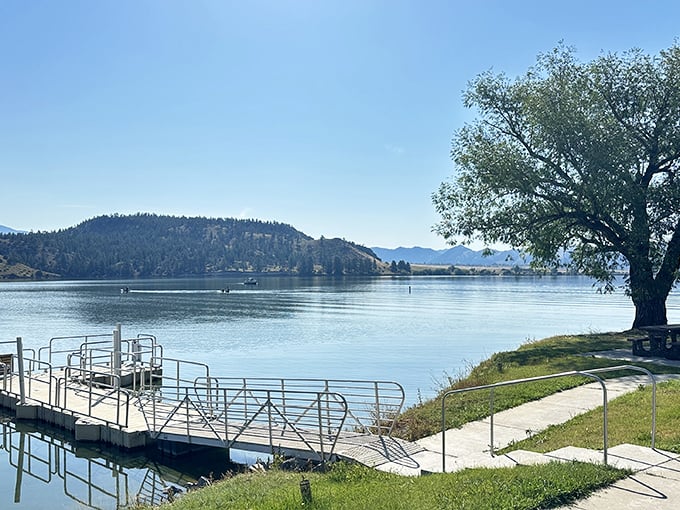 Montana's blue waters call to boaters and anglers alike. This peaceful boat launch at Black Sandy is your gateway to adventure.