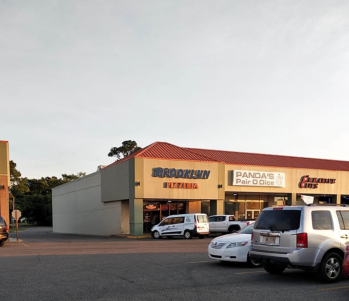 Brooklyn Pizzeria brings a taste of NYC to this Mississippi strip mall. New York attitude meets Southern hospitality!