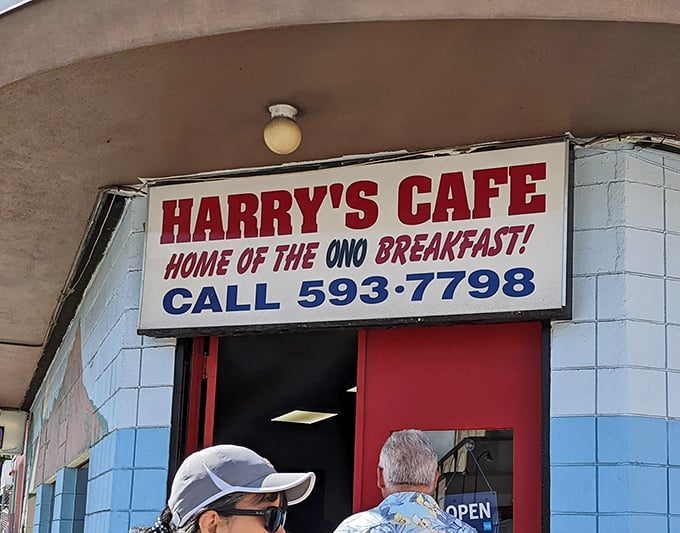 Bright blue and red announce "HOME OF THE ONO BREAKFAST" &ndash; a bold claim backed up by decades of satisfied customers.