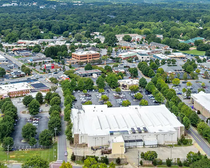 Hickory's tree-lined downtown district offers shade and character in equal measure. The perfect place to write your next chapter!