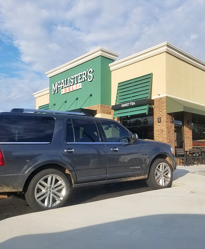 McAlister's green and tan exterior promises comfort food that satisfies both body and soul.