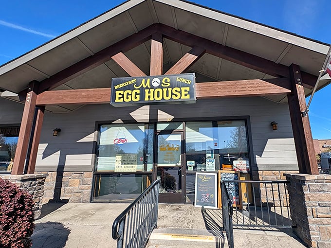 Mo's Egg House welcomes with rustic timber and stone &ndash; mountain town breakfast doesn't get more inviting than this.