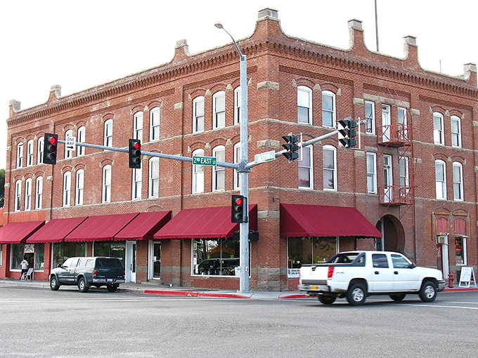 Mountain Home's practical downtown reflects its practical approach to cost of living&mdash;perfect for Social Security budgets.