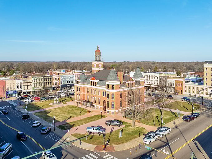 Paris's courthouse presides over the square like a benevolent grandfather watching over Sunday dinner. 