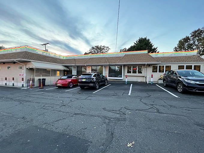 Pete & Elda's low-key shore bar appearance perfectly matches their legendary no-nonsense pizza approach.