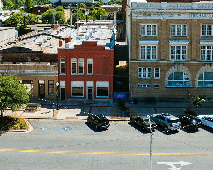 Albany reveals itself as a carefully planned patchwork of history, commerce, and community along the Flint River.