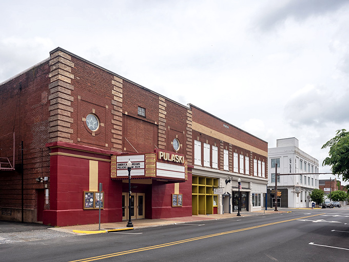 Pulaski's streets offer small-town Appalachian appeal with prices that make sense. Where your savings account can finally relax and enjoy the view!