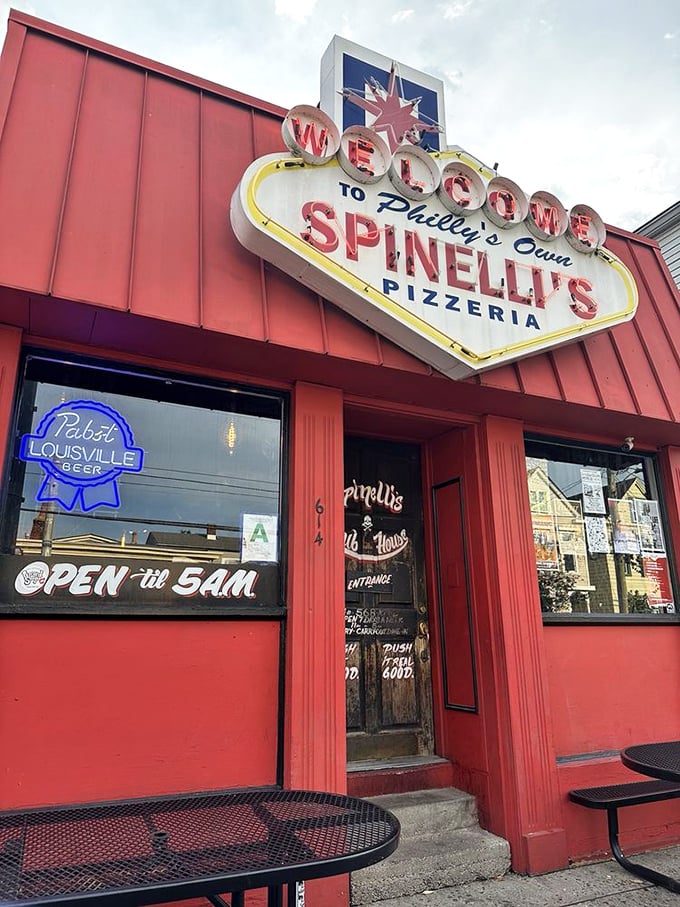 Red-hot exterior, red-hot pizza - this Highlands landmark knows how to make an impression.