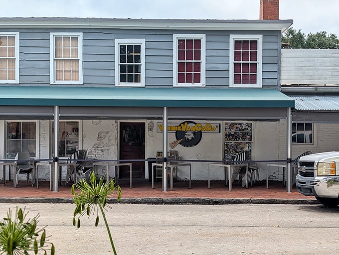 The quaint storefront of Vinnie's fits so perfectly into Savannah's historic vibe, it's like pizza was invented in Georgia.