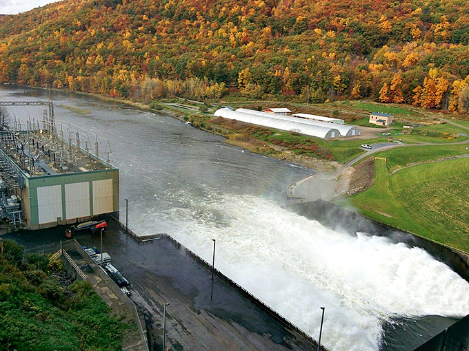 Warren's dam and rushing waters provide natural beauty and recreation opportunities that come standard with the town's budget-friendly lifestyle.