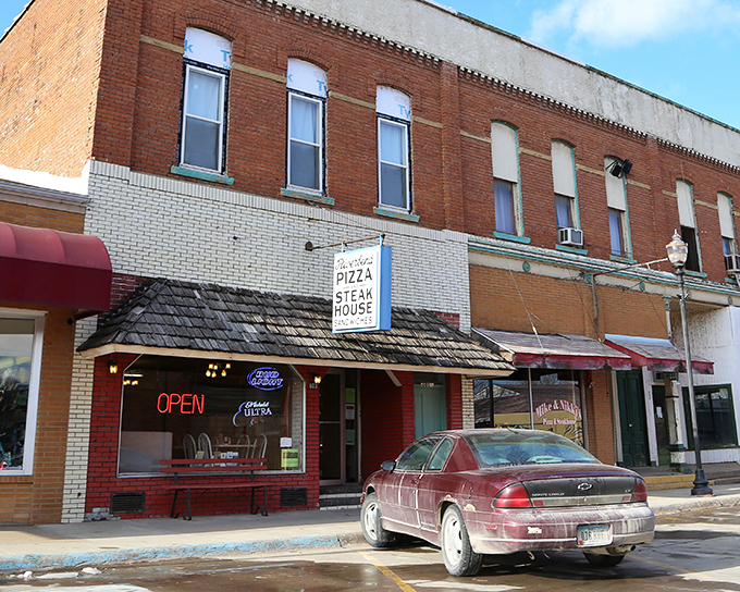 The local pizza and steakhouse doesn't need fancy marketing &ndash; that neon "OPEN" sign is all the invitation locals need for comfort food.