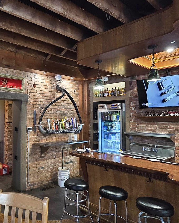 Every great chicken joint needs a watering hole. This rustic bar area proves The Chicken House understands that great food deserves proper liquid accompaniment.
