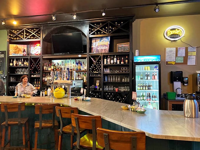 That full bar setup means breakfast here doesn't play around&mdash;mimosas and bloody marys are clearly taken as seriously as the food.