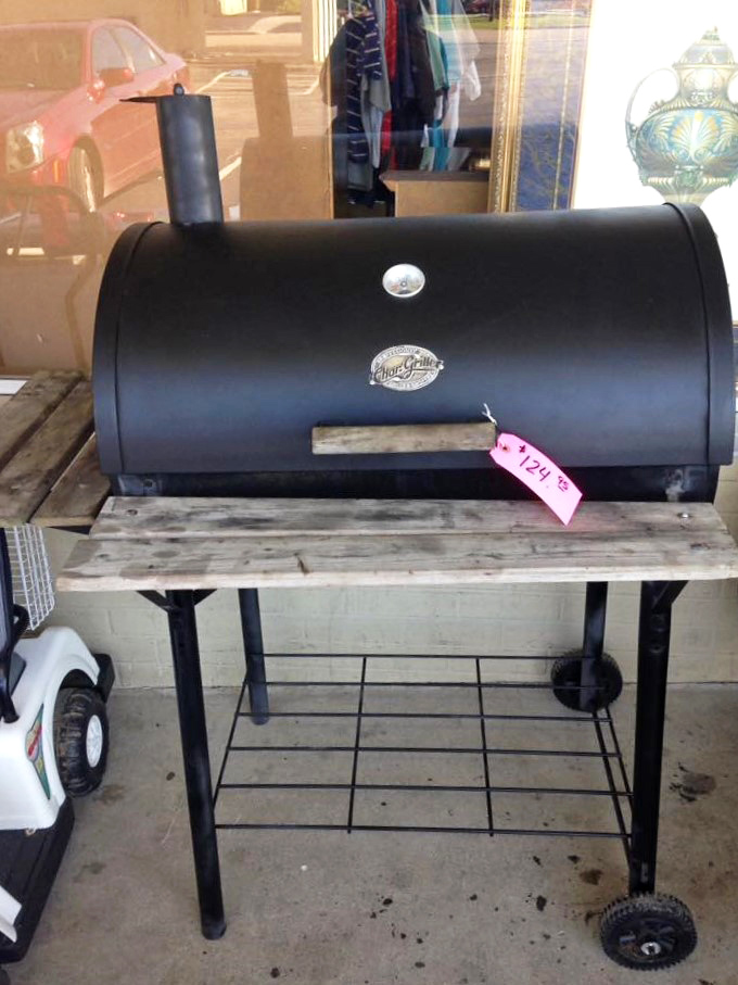 Backyard pitmaster alert! This gently used smoker has already been seasoned with experience—just add wood chips and patience.
