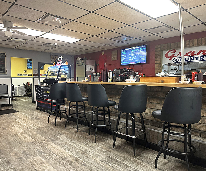 The counter seats &ndash; where breakfast philosophers gather to contemplate life's important questions, like "More coffee?" (The answer is always yes.)