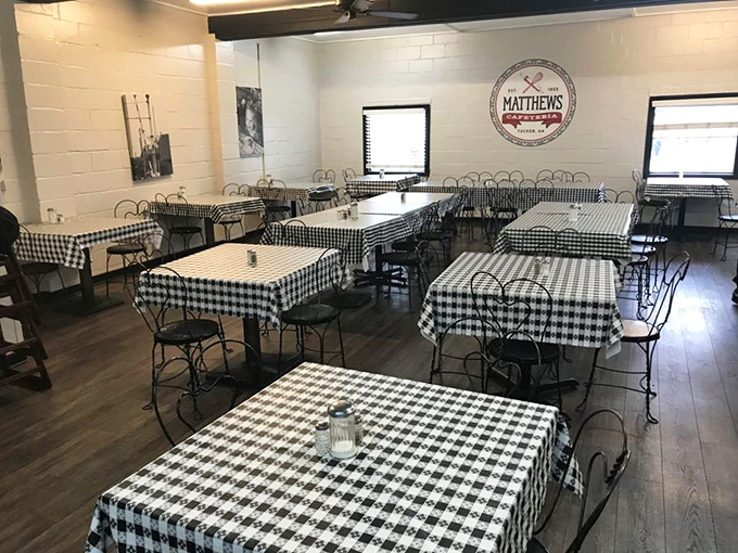 The dining room—where checkered tablecloths have witnessed first dates, business deals, and three generations of families sharing the same beloved dishes.