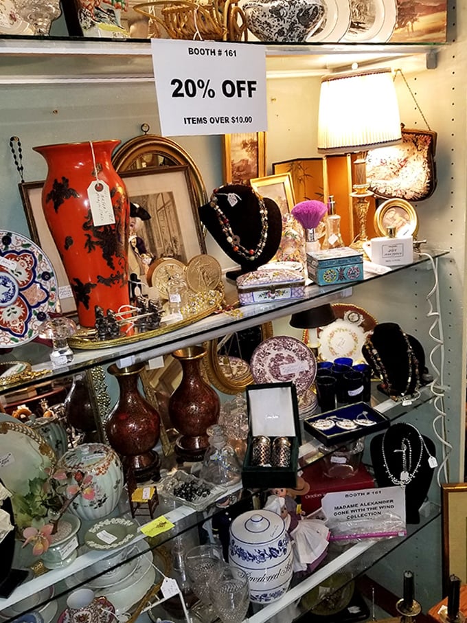 20% OFF – two magical words that make vintage shopping even sweeter. That coral vase is practically begging to come home with you.