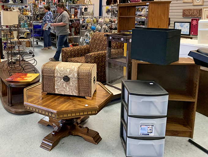 Furniture finds that whisper "take me home" to anyone with imagination and a pickup truck.