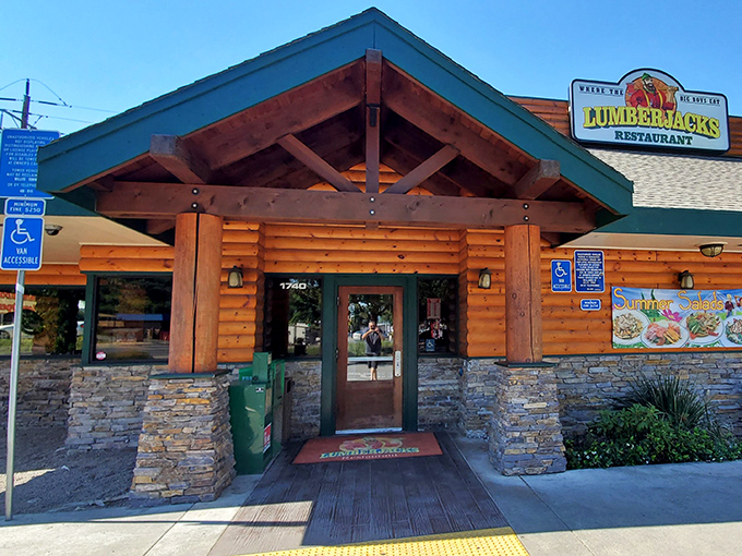 Lumberjack's Restaurant promises hearty meals that acknowledge humans need more sustenance than a kale smoothie to tackle life's challenges.